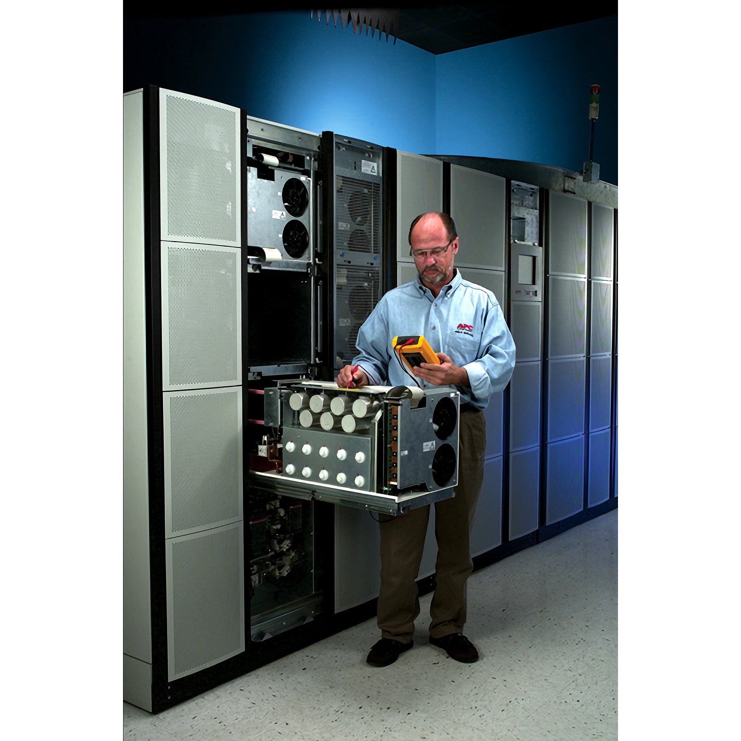 APC WPMV-VL-500 PM Visit 5X8 for Galaxy VL 500kW UPS | Schneider ...